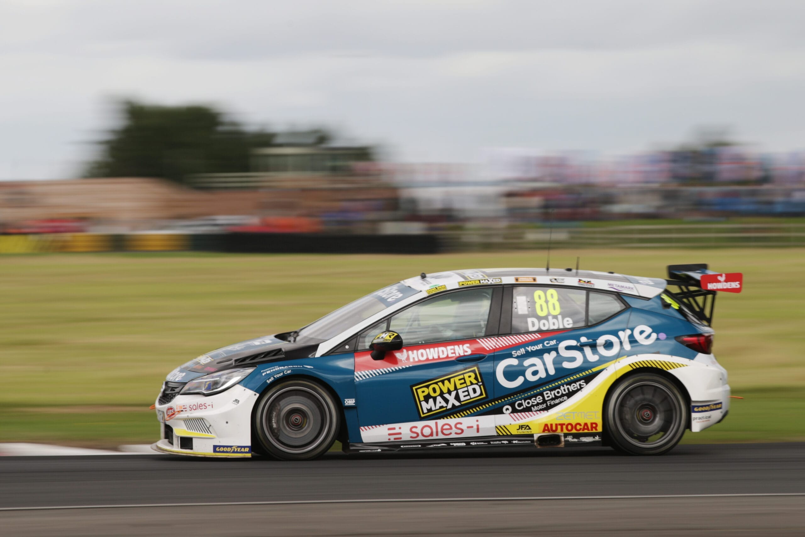 MIKEY DOBLE RE-SIGNS WITH CARSTORE POWER MAXED RACING FOR 2024 • BTCC